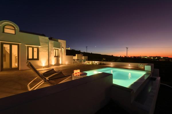 Sandy & Salty Villas - Santorini