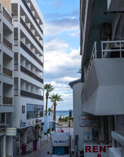 Les Palmiers House - Larnaca
