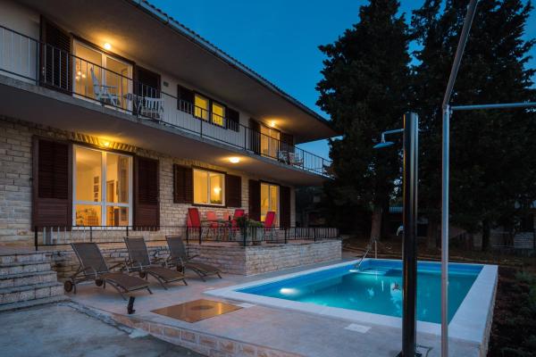 Villa Amalia - Murter