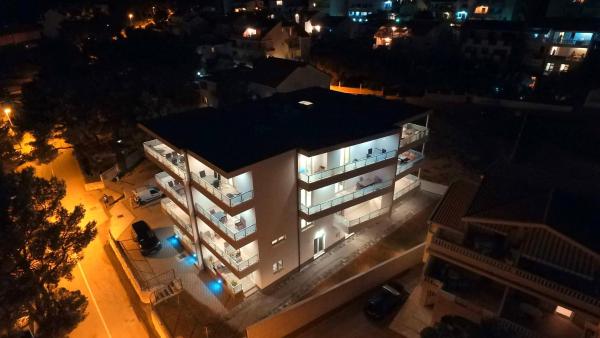 Apartments Danica - Brela