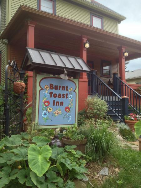 Burnt Toast Inn - Michigan