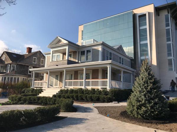 The Preston House And Hotel - The Hamptons, NY