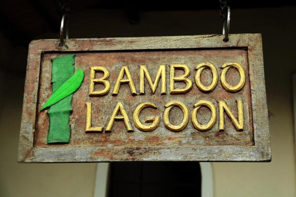 Bamboo Lagoon Backwater Front Resort - Kumarakom