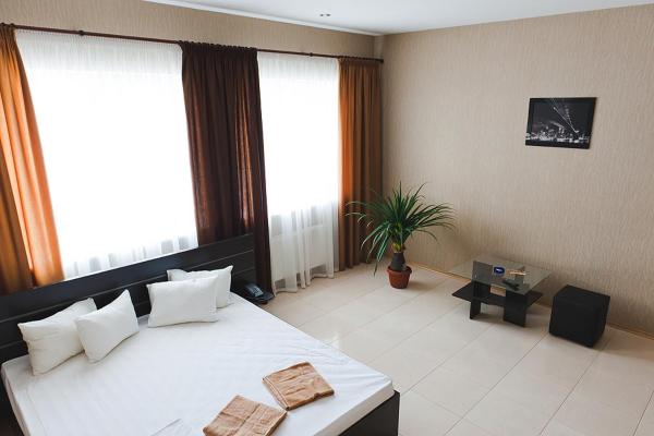 Hotel 8th Mile - Dnipro