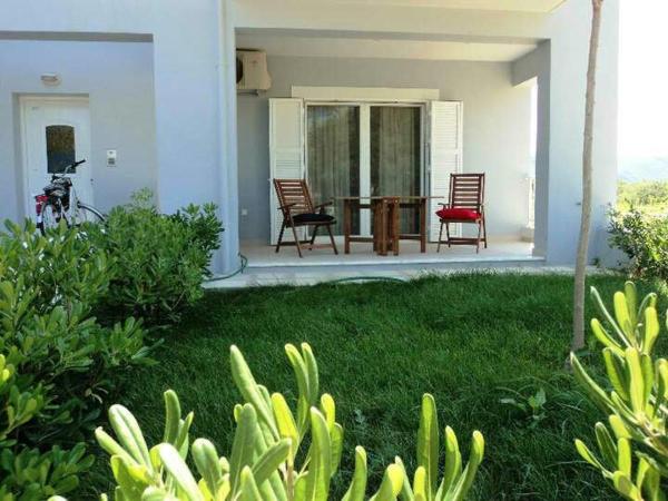 Apartment With Gardens (Ideal For Surfers) - Lefkada