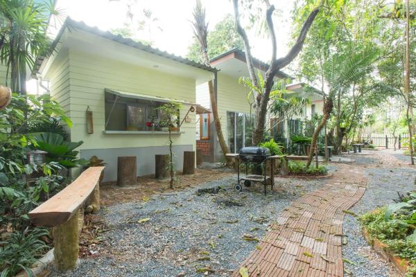 P's Cottage บ้านพักในสวนสวย - Trang