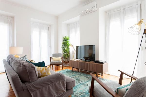 Principe Real Beautiful 3 Bedroom Flat - Lizbona