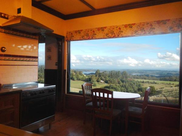 A Cottage With A View At Tudor Ridge - Melbourne