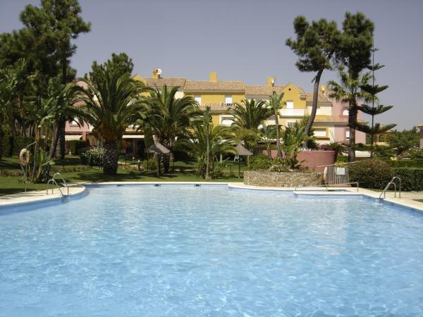 Magnífico Adosado De Esquina Con Vistas Al Golf Playas Islantilla - Islantilla