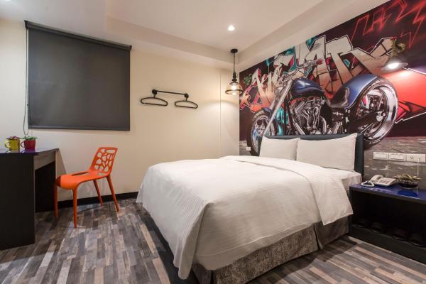The Young Hotel - Guishan District