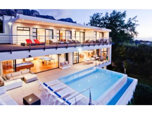 Blue Emerald Villa - Cape Town