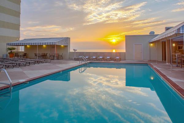Beach Quarters Resort - Virginia Beach, VA