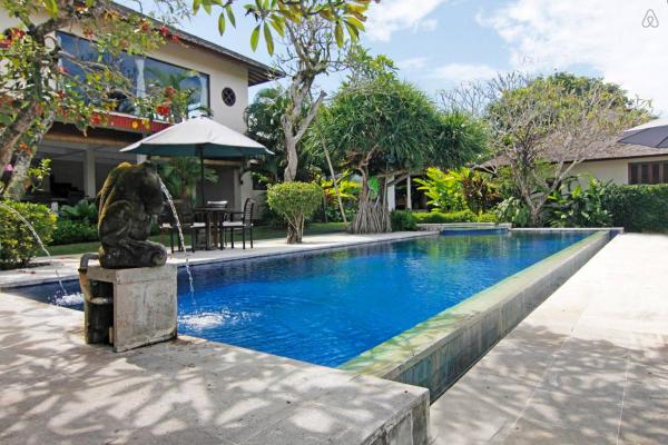 Villa Rumah Wayan - Canggu