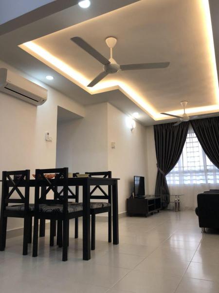 Muslim Homestay Apartment - George Town