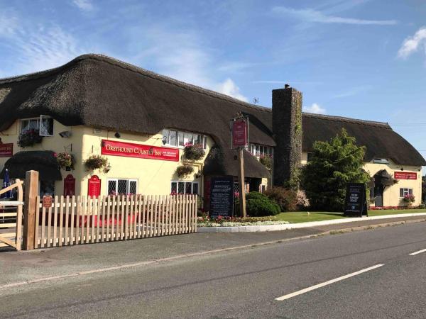 Greyhound Country Inn - Sidmouth
