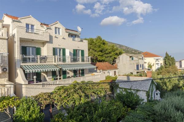 Apartments And Room Villa Niko - Bol