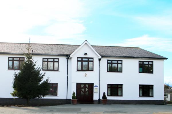 Vale Park Hotel - Cowbridge