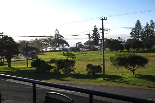 Dolphin Court 1, 1 Gowing Street - Crescent Head