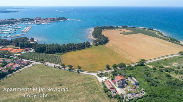 Apartments Mijat - Novigrad