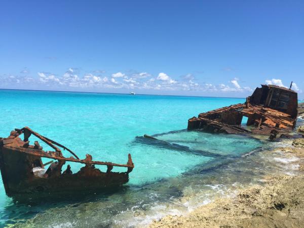 Bimini Seaside Villas - Pink Cottage With Beach View - The Bahamas