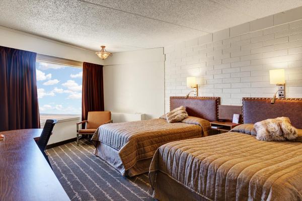 El Rancho Hotel - North Dakota
