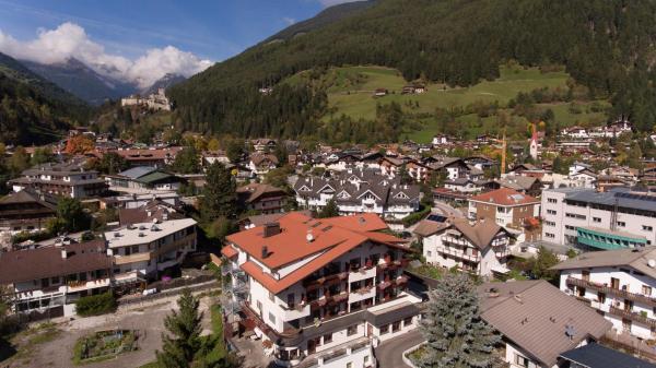 Hotel Hellweger - Ahrntal