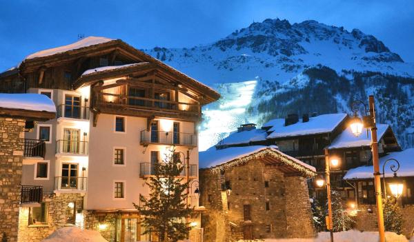 Maison De Famille Les 5 Frères - Tignes