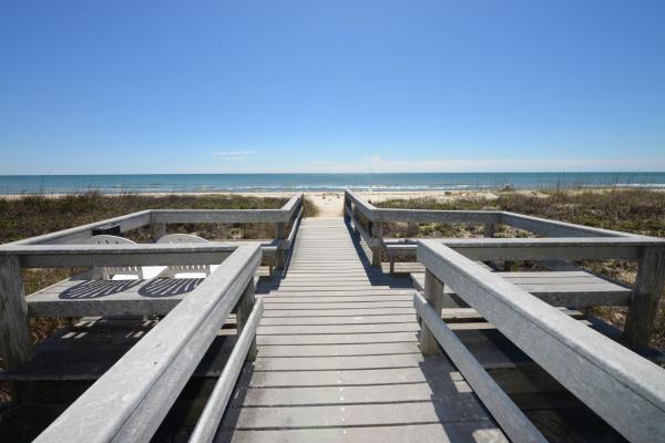 Buccaneer Inn - St. George Island, FL