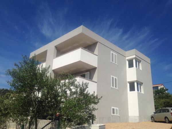 Olive Place - Tisno