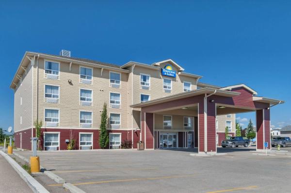 Days Inn & Suites By Wyndham Cochrane - Cochrane