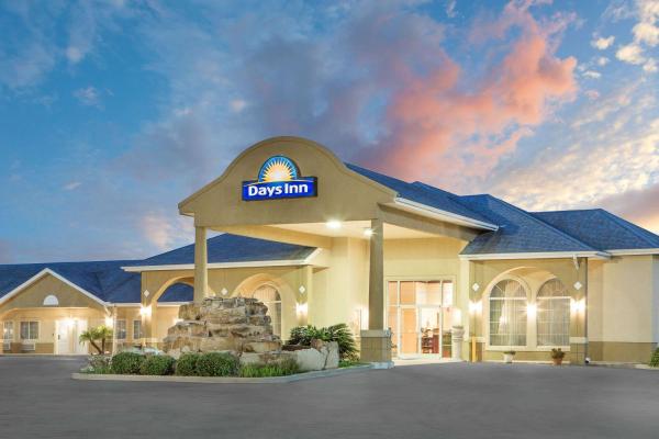 Days Inn By Wyndham Robstown - Corpus Christi, TX