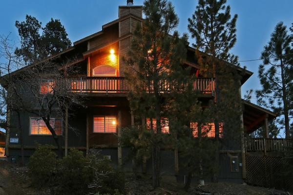 Summit Ski-inn Ski-out - Big Bear Lake, CA