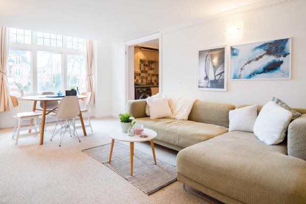 Victorian Duplex In Burlington Mansions - Bournemouth