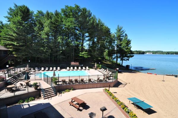 Caribbean Club Resort - Wisconsin Dells, WI