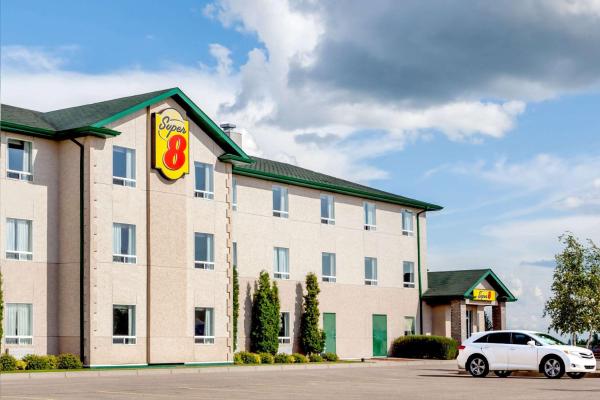 Super 8 By Wyndham Prince Albert - Prince Albert