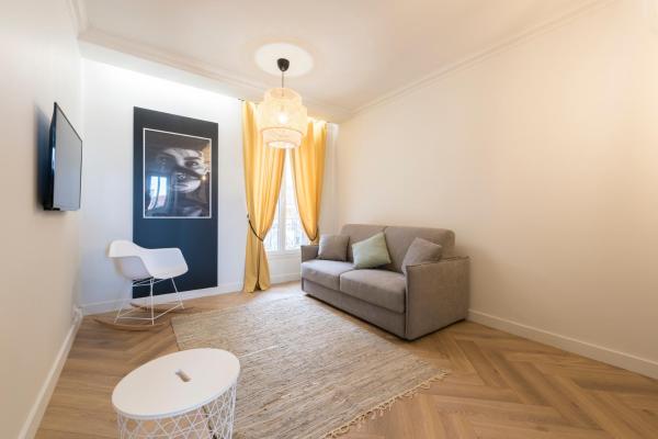 F2 Chambre En Duplex (Calme) Plein Centre Ville 1 Min De La Plage - Boulouris-sur-Mer