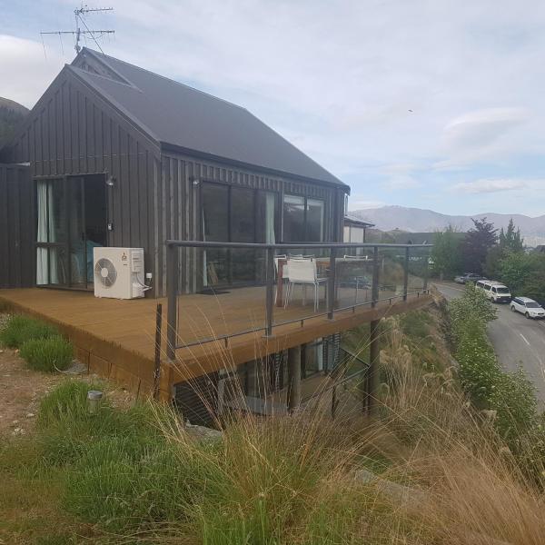 Holiday House With Amazing Views - Queenstown