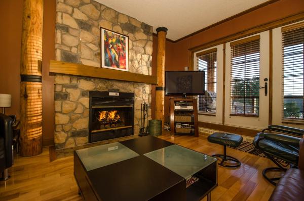 Luxurious Equinoxe Ski-in/ski-out - Mont-Tremblant