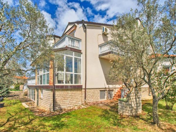 Apartments Anto 1598 - Pula