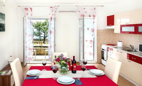 Apartmani Ami - Podstrana