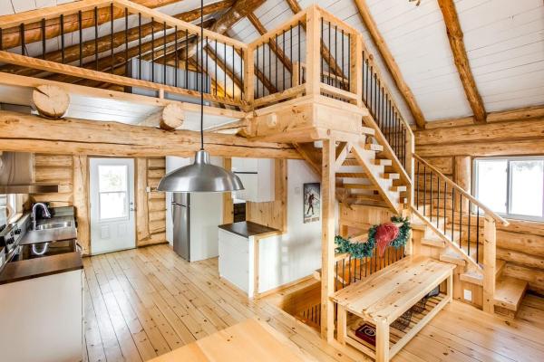 Cabin For Rent With Access To Lac Long (Log Home) - Saint-Sauveur