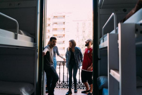 Black Swan Hostel Barcelona - Barcelona