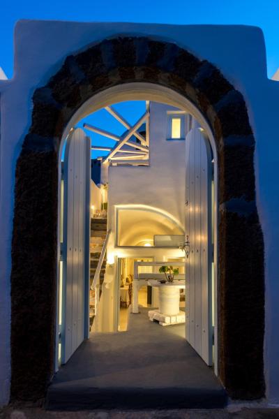 Christina's Cave House - Cyclades