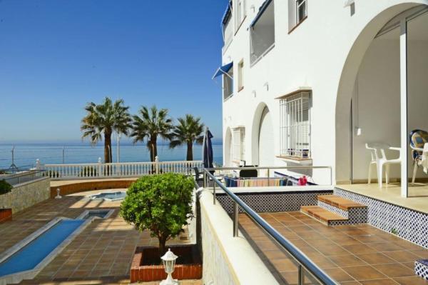 Nice Apartment In Fuentes De Nerja - Nerja