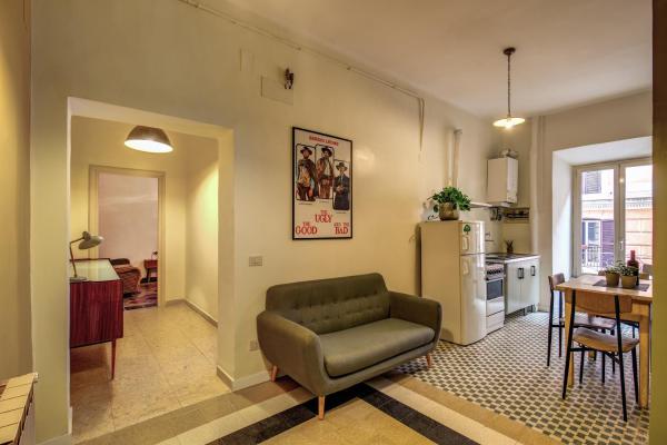 Trastevere San Cosimato Vintage - Rome
