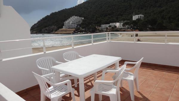 Apartamentos Cala Llonga - Islas de Ibiza