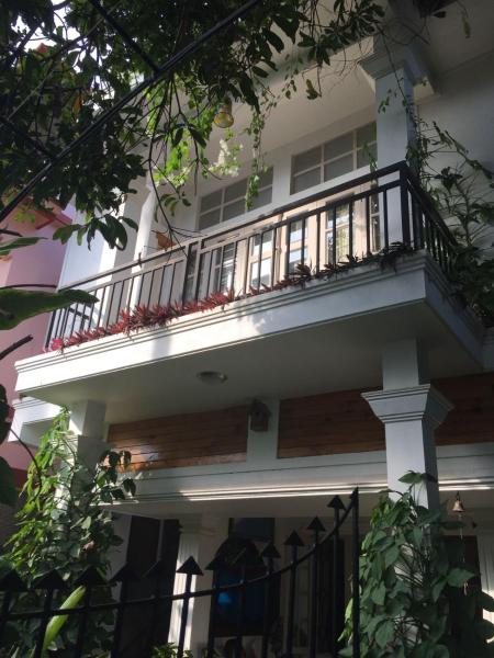 Nathans Holiday Home - Kochi