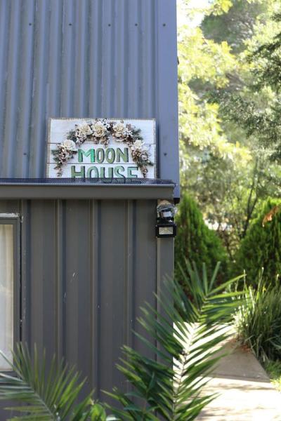 Moon House - Melbourne