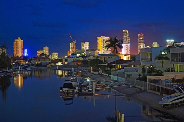 C'est La Vie - Broadbeach