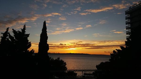 App Lux F - Makarska